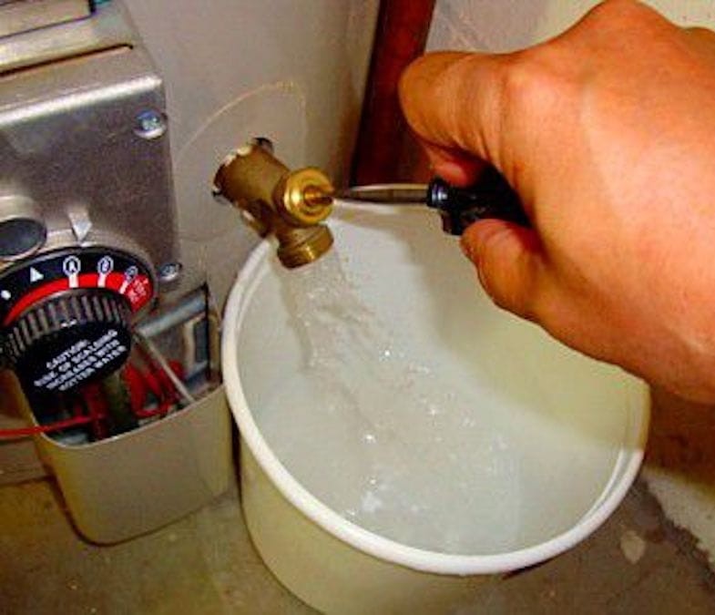 How to Lift a Hot Water Heater - Raptor Supplies Blog
